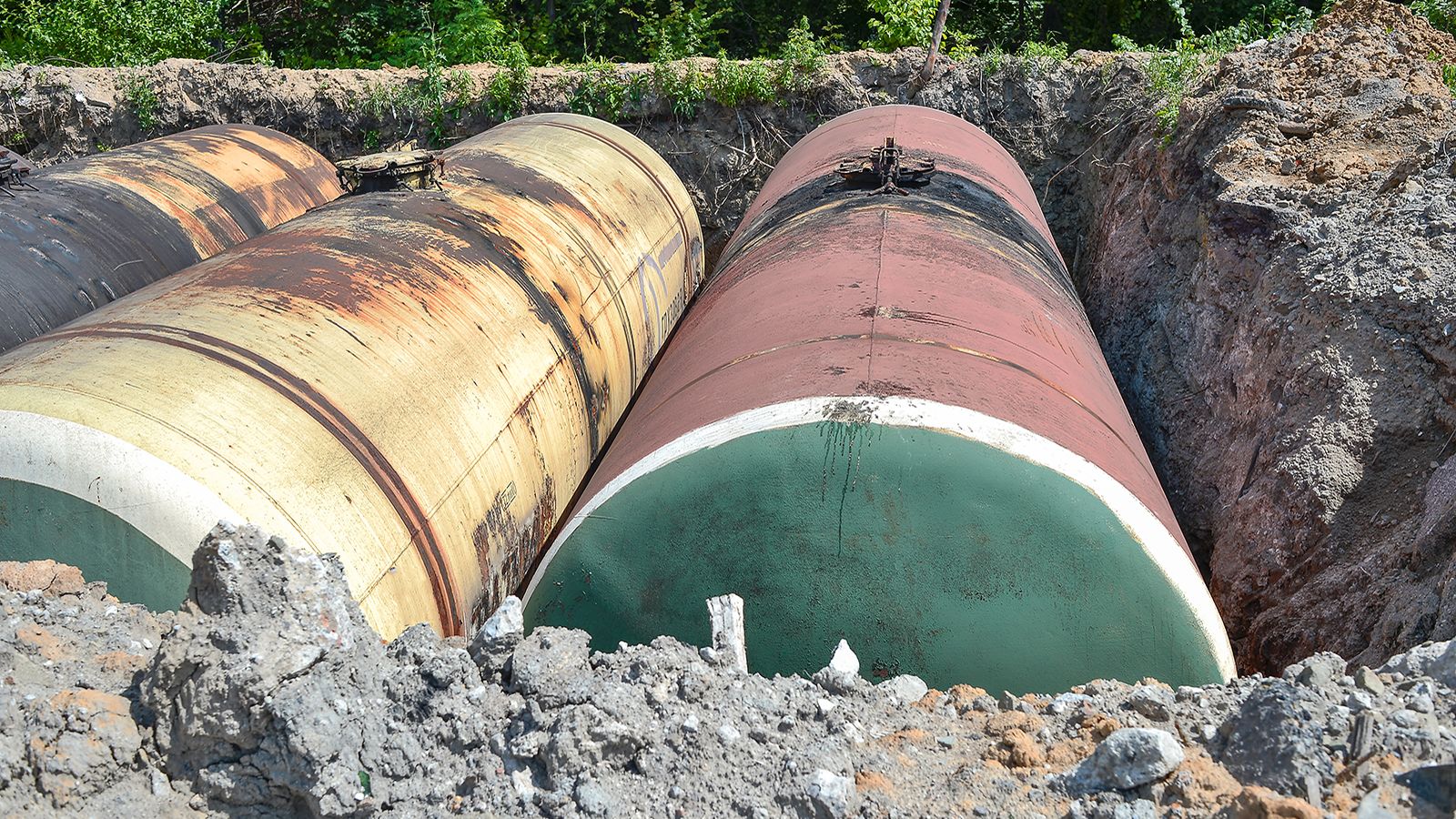 Storing hazardous waste in tanks | J. J. Keller® Compliance Network